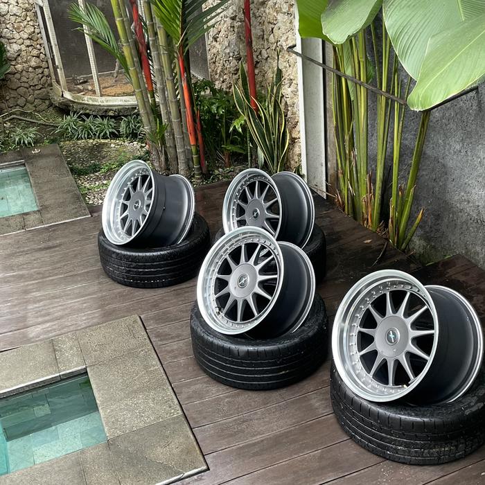 Jual Velg Hartge R17 5x120 2Pcs Construction RARE (supercopy) - Kab ...