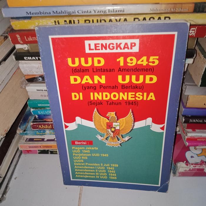 Jual BUKU ORIGINAL lengkap UUD 1945 dan UUD di Indonesia sejak tahun ...