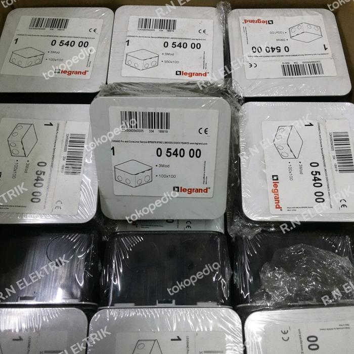 Jual Inbow Dus Stopkontak Lantai Legrand 3 Modul 054000 / Inbowdus ...
