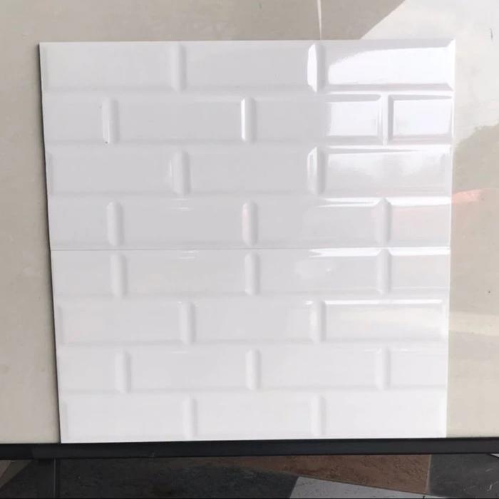 Jual Keramik Dinding Dapur 30x60 Dtube white Glossy - Kab. Bogor ...