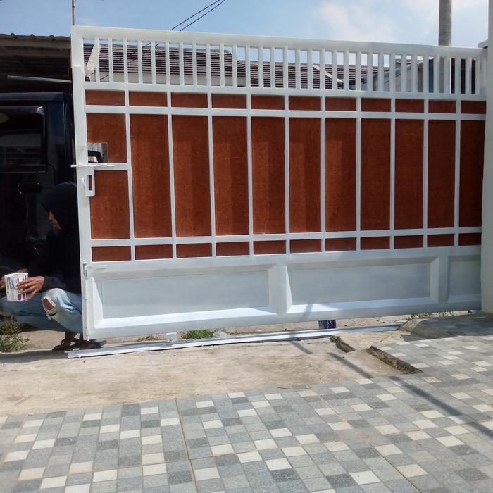 Jual pagar besi minimalis grc. kombinasi plate bending - Kab. Bekasi ...