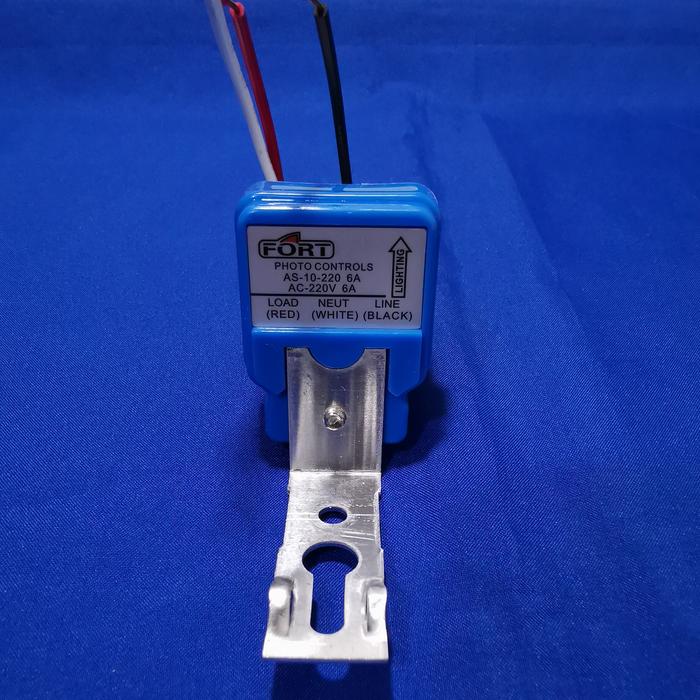 Jual Sensor Cahaya Photocell Fotocell Control 6A 220V IP65 FORT - Kota ...