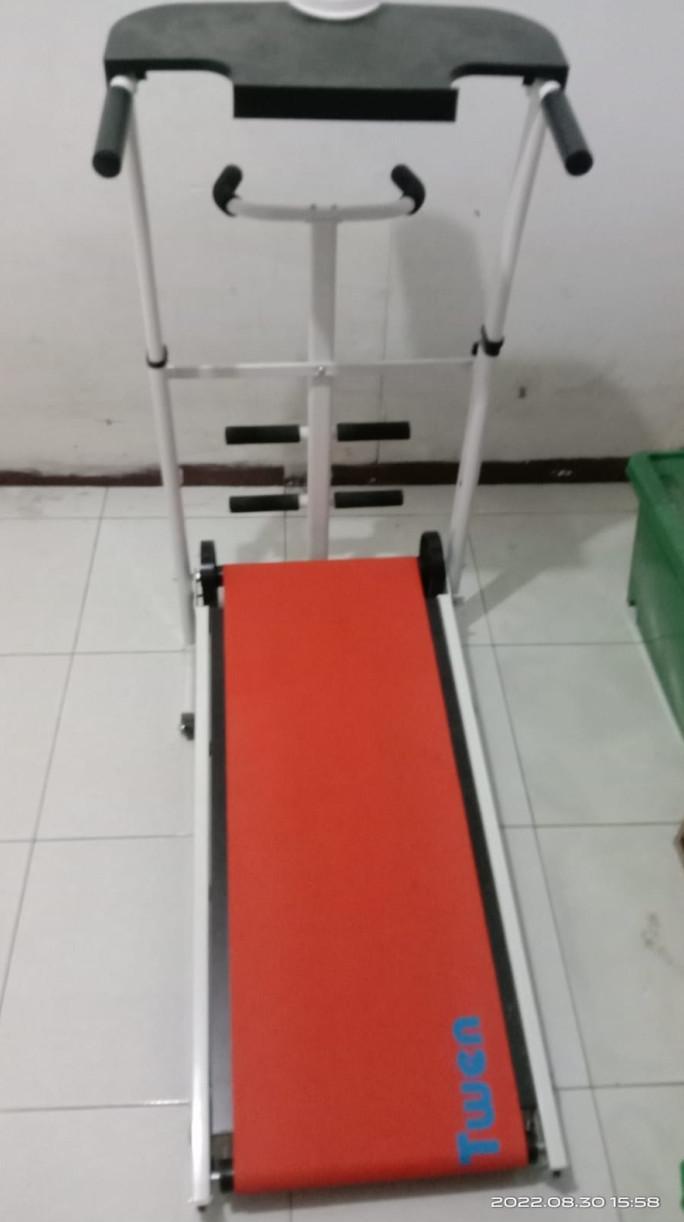 Jual Treadmill Manual Second Alat Olahraga Jalan Ditempat Bekas ...