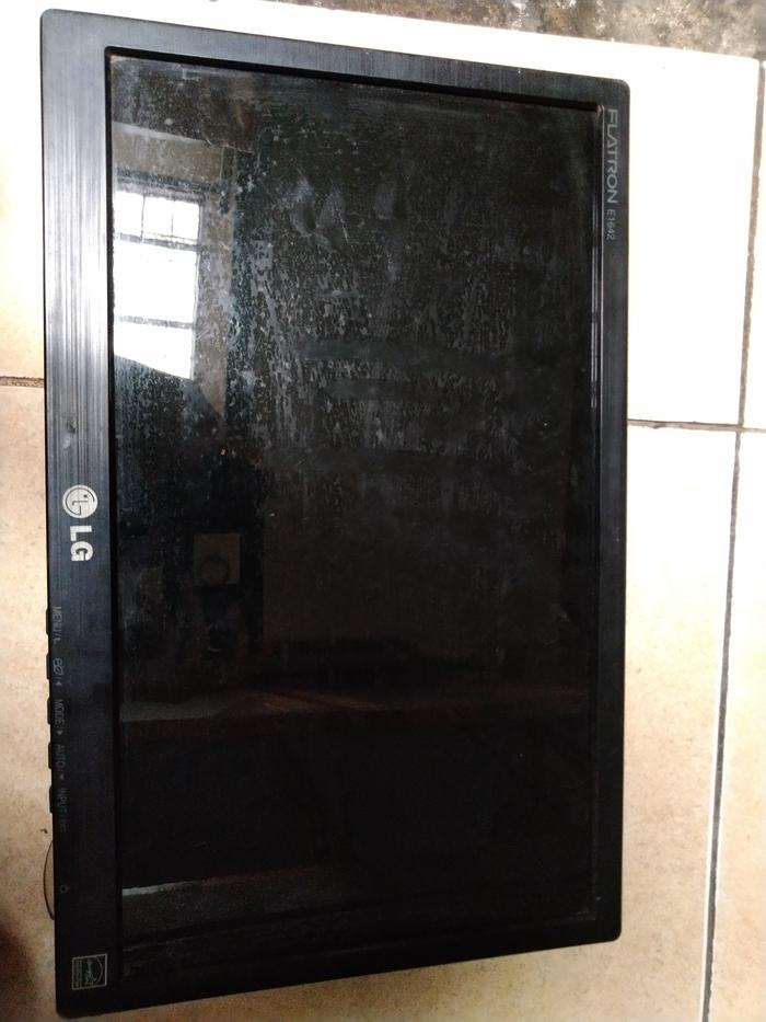 Jual Monitor LG minus,adaptor&stand monitor - Kota Bandung - TOKYO (TOKO UYO) | Tokopedia