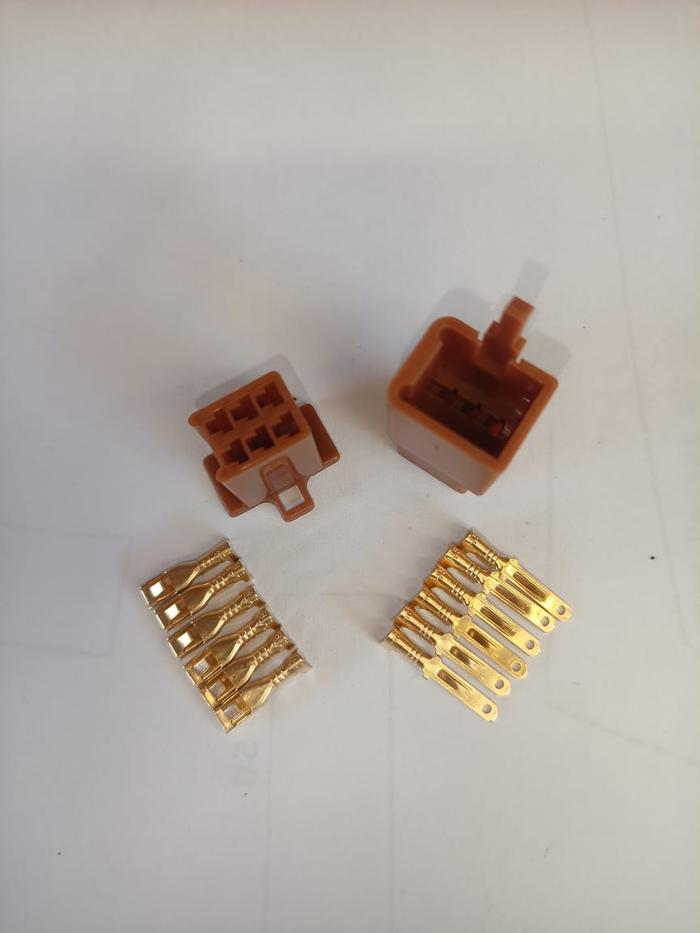 Jual SOKET 6 PIN SKUN KECIL COKLAT / SOCKET KABEL 6 PIN KECIL ...