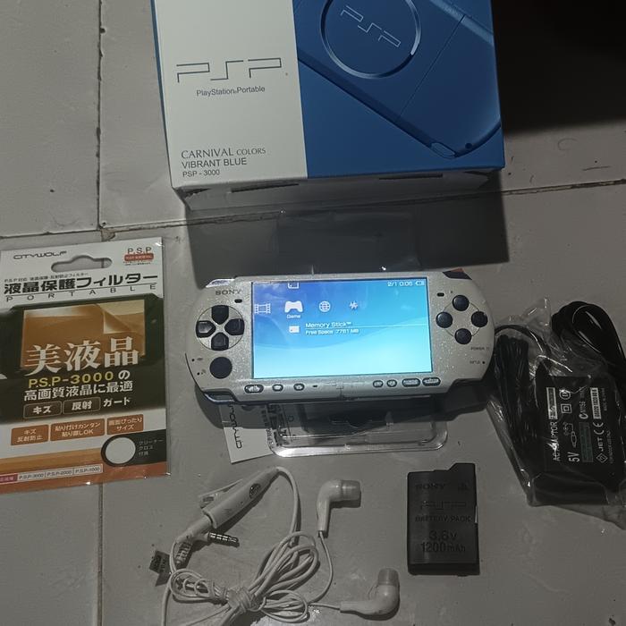 Jual PSP slim 3000 original Sony fullset+fullgames MMC 64gb(100 game ...