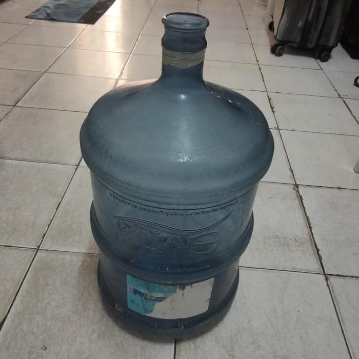 Jual Galon air bekas isi 19 liter - Kota Surabaya - bl3dhugozzi | Tokopedia
