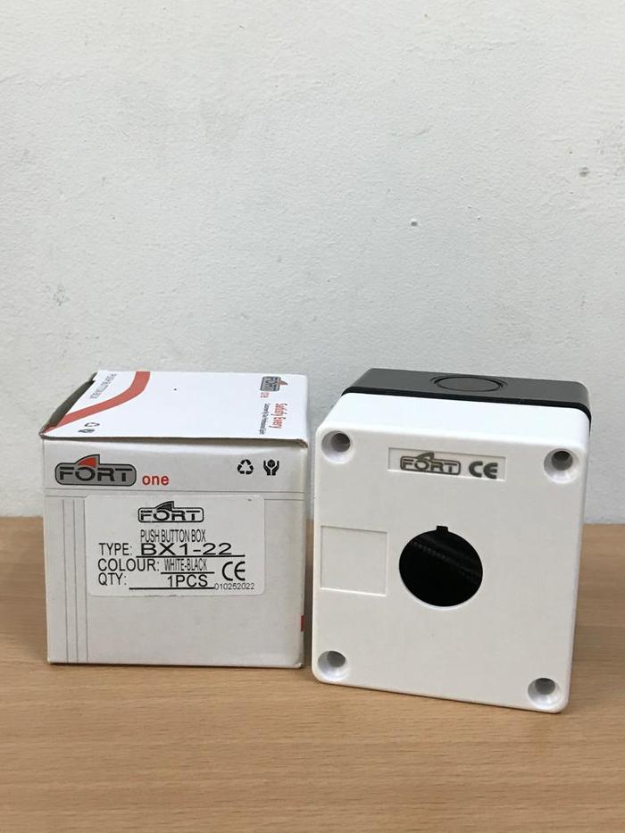 Jual Box Emergency Stop Push Button Station PVC warna Putih 1 Lubang ...