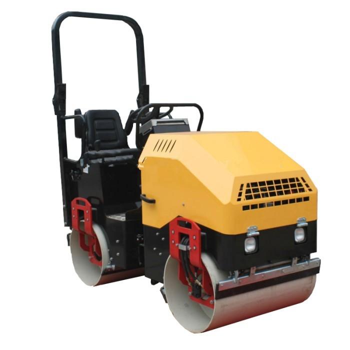 Jual BABY ROLLER COMPACTOR PEMADAT ASPAL 2,6 TON - Jakarta Barat ...