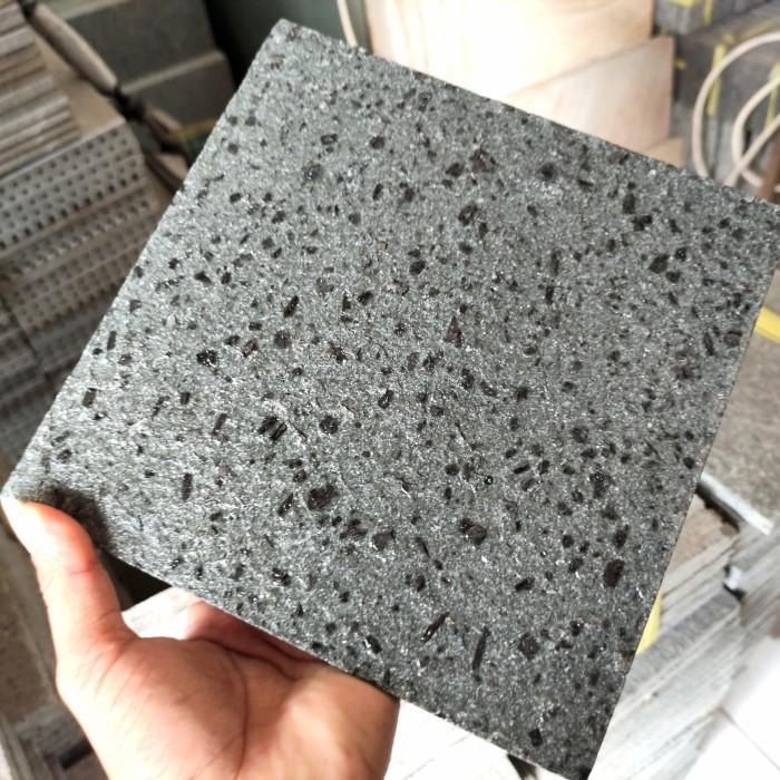 Jual Batu Andesit Bintik Hitam 20x20 0,5 m2 - Jakarta Selatan - Nuansa ...