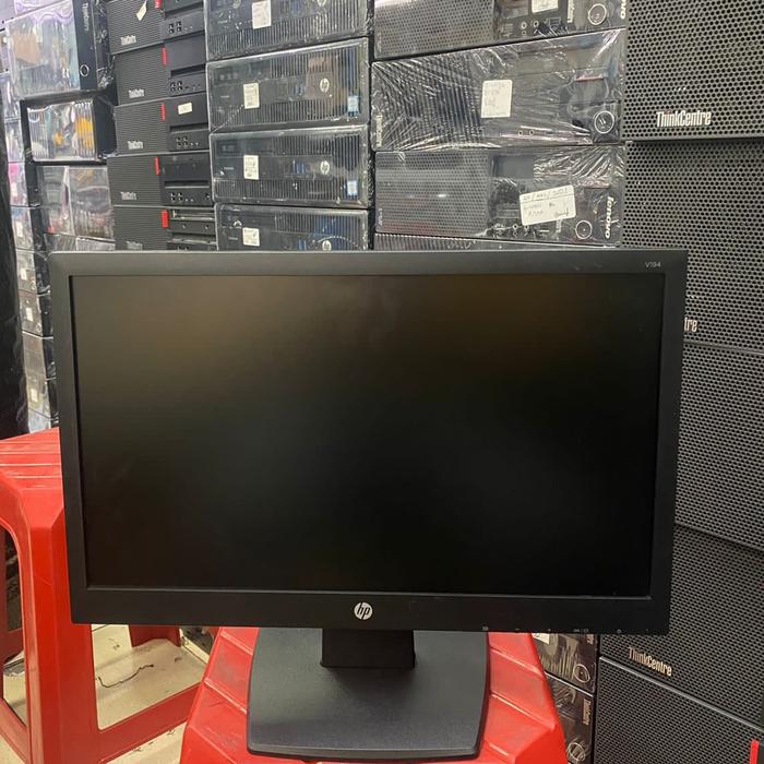 Jual Monitor Komputer LED merek hp 19 Inchi Barang Bergaransi Murah ...
