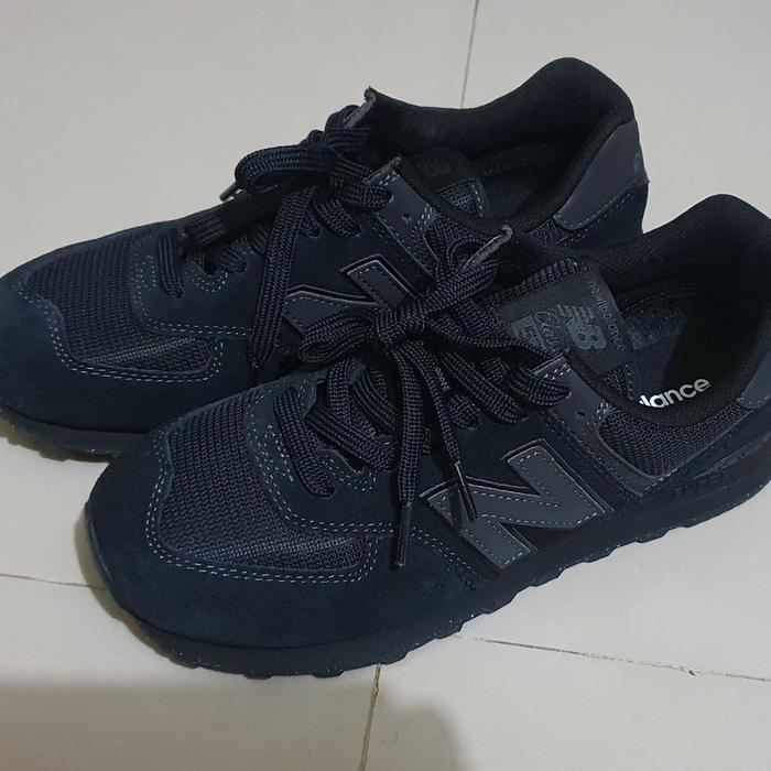 Jual Sepatu sneakers pria NEW BALANCE 574 MEN'S TRIPLE BLACK - 41 ...
