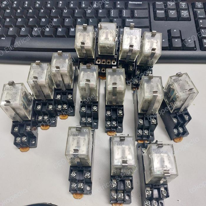 Jual Omron My2N-Gs RELAY My2N + SOCKET 24V 5A Dan Socket Pyf08A-E ...