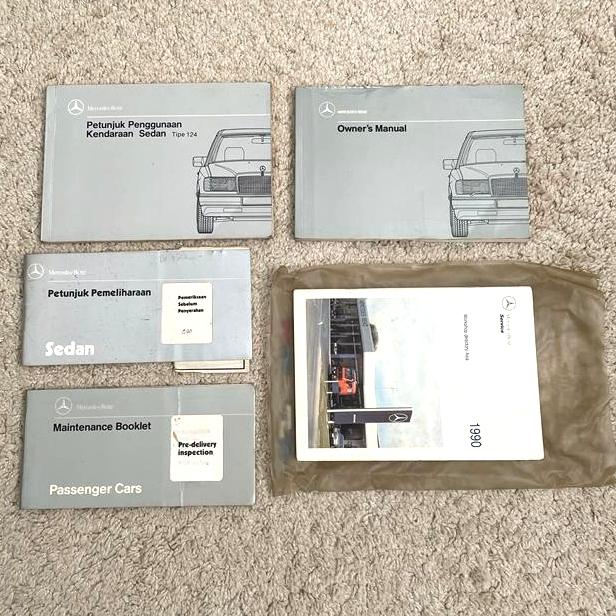 Jual Buku Owner Manual Book Maintenance Book Mercedes Benz W124 Series ...