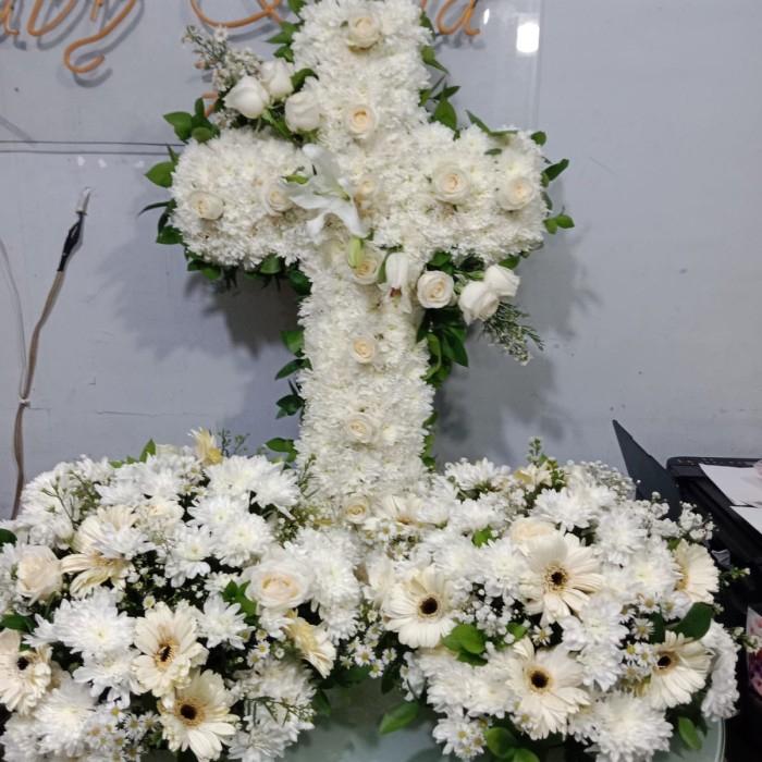 Promo Salib dan bunga meja paketanduka bungasaliblilin bunga lilin ...