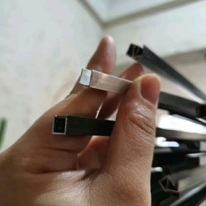 Jual List u aluminium 5mm warna hitam - Jakarta Pusat - neiska alesha ...