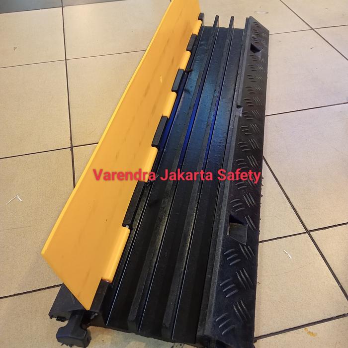 Jual Polisi Tidur Pelindung Kabel 3 jalur/Speed Hump Cable Protector 3 Line - Jakarta Barat ...