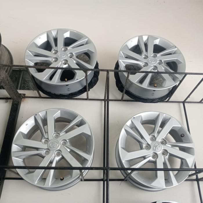 Jual velg oem avanza ring 15 5x100 cocok altis,xenia,wish,sienta dll ...