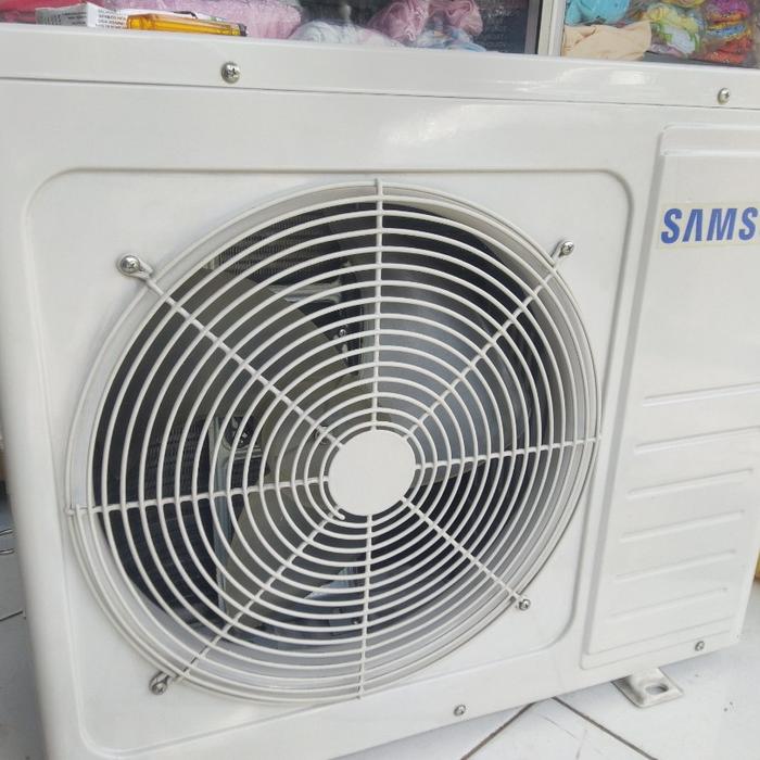 Jual outdoor AC bekas UK 1/2pk low Watt gressss normal - Kota Tangerang ...