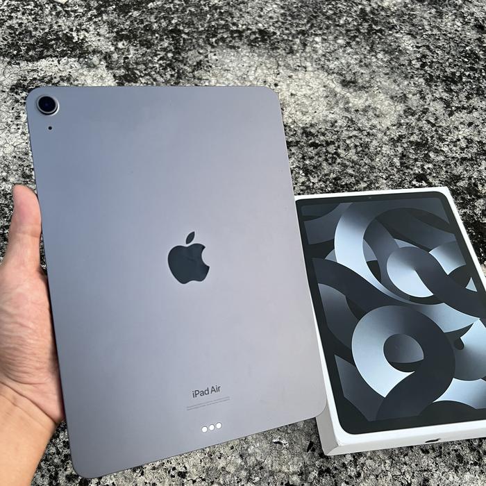 Jual iPad Air Gen 5 256Gb M1 Wifi Grey Garansi Inter Feb 2024 Mulus ...