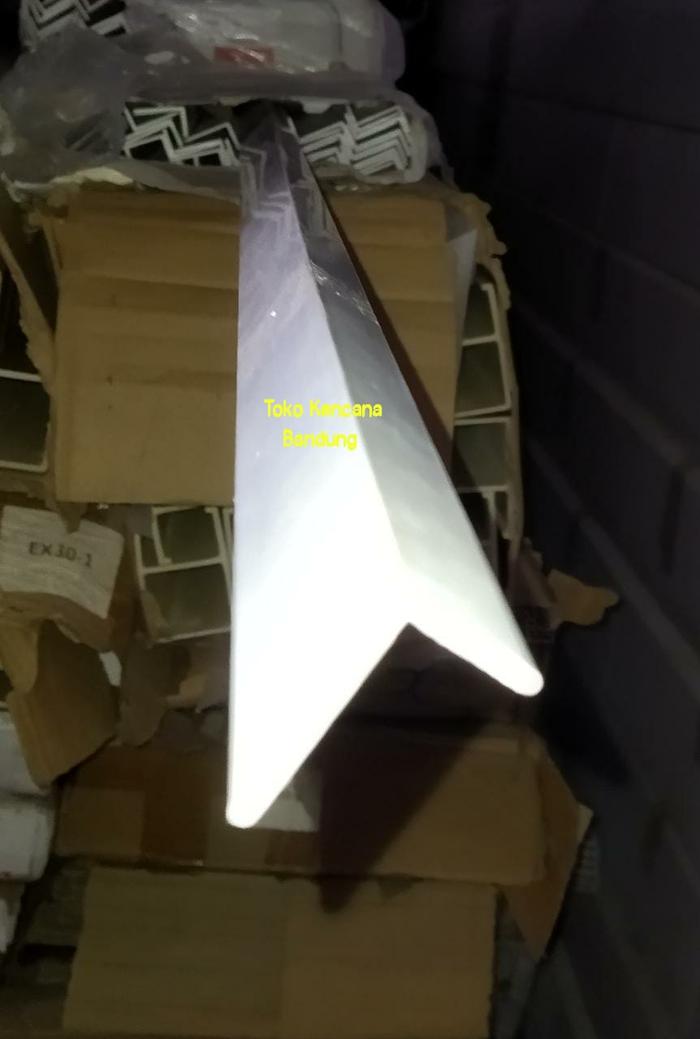 Jual List Siku Tipe L.240 / List WPC Bentuk L Warna Putih Polos - Kota ...