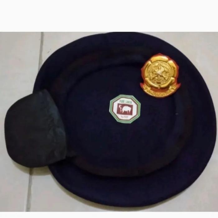 Jual BARET CAMEL DAMKAR + EMBLEM | Baret PEMADAM Biru Dongker - BARET ...