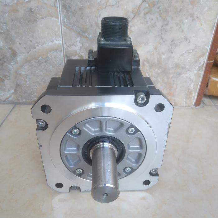 Jual SERVO MOTOR MITSUBISHI Type-HG-SR102J 129V 1kw - Kota Surabaya ...