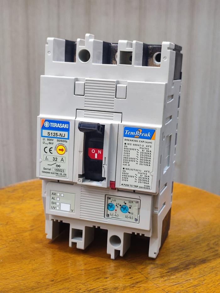 Jual S125NJ - MCCB / MOULDED CASE CIRCUIT BREAKER 3P 36kA ADJ ...