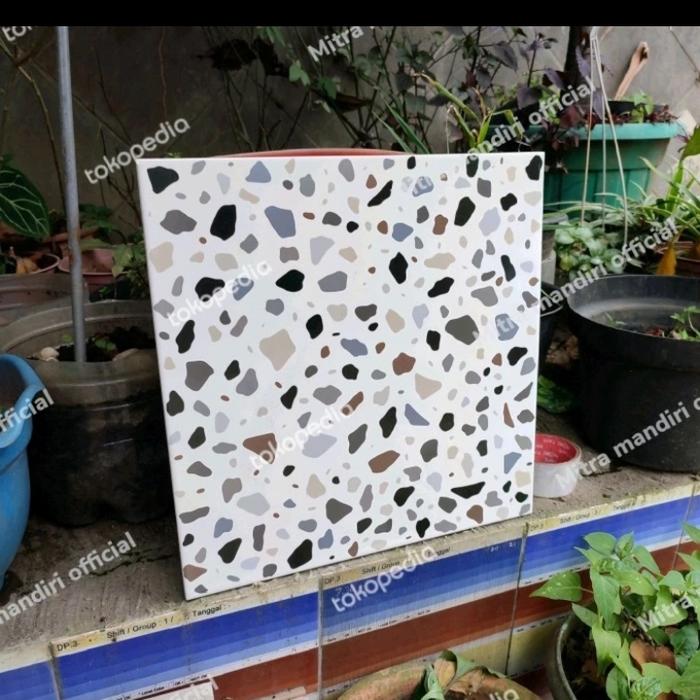 Jual Keramik Lantai Motif Terazo Asia Tile 40x40 - Kab. Bogor - AMG ...