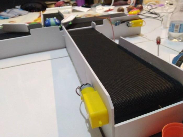Jual Mini Conveyor custom panjang 50 cm + 2 Servo mini dan Lengan ...