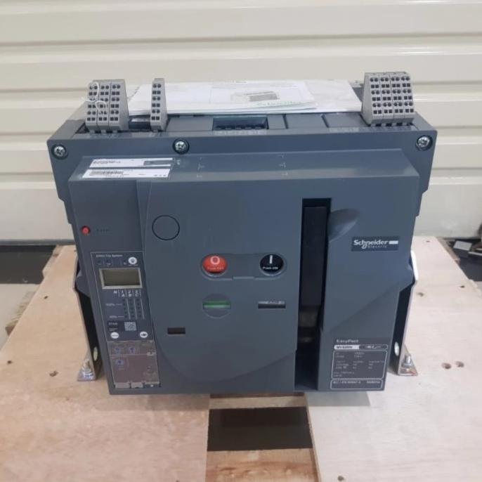 Jual Acb Schneider Easypact Mvs10H3Mf2A 3P 1000A 65Ka Komplit Motorized - Jakarta Barat ...