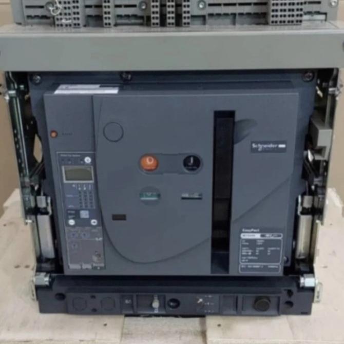 Jual Acb Schneider Easypact Mvs08H3Md2A 3P 800A 65Ka Komplit Motorized ...