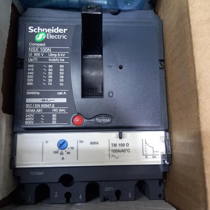 Jual Mccb Breaker Schneider NSX100N 3P 100A LV429840 Original - Kota ...