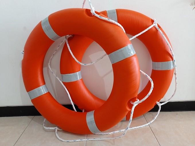 Jual Life Bouy Pelampung Ring Bouy Ban Pelampung Bahan Fiber 2.5 Kg ...