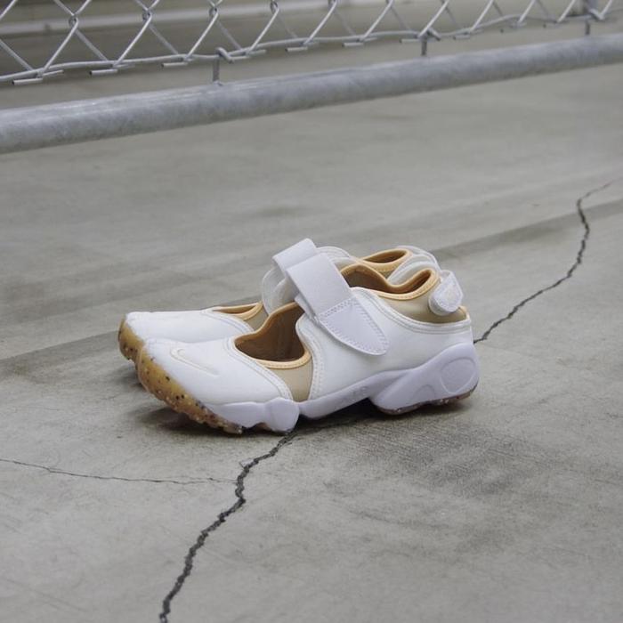 Jual Nike air rift white/Brown marble original - Kota Bandung - DOYAN ...