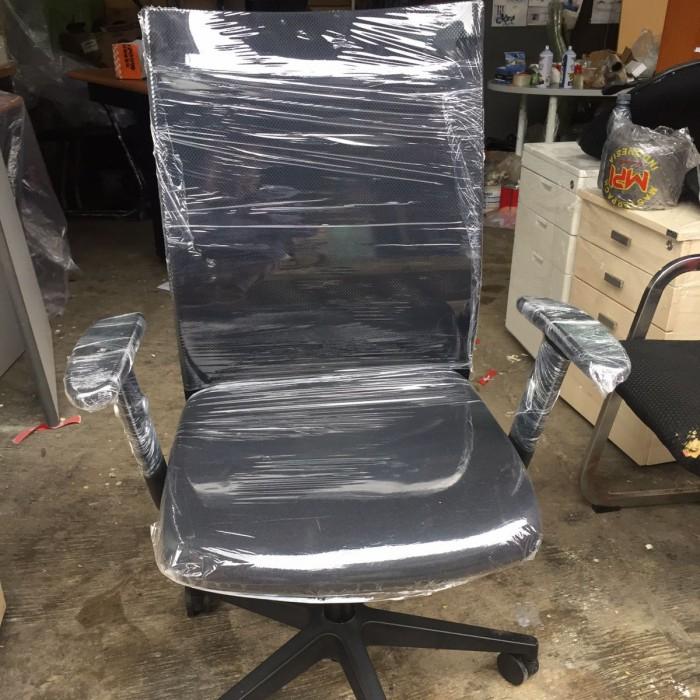 Jual Kursi kantor jaring mesh chair merk Vinoti Ada rodanya Ada ...