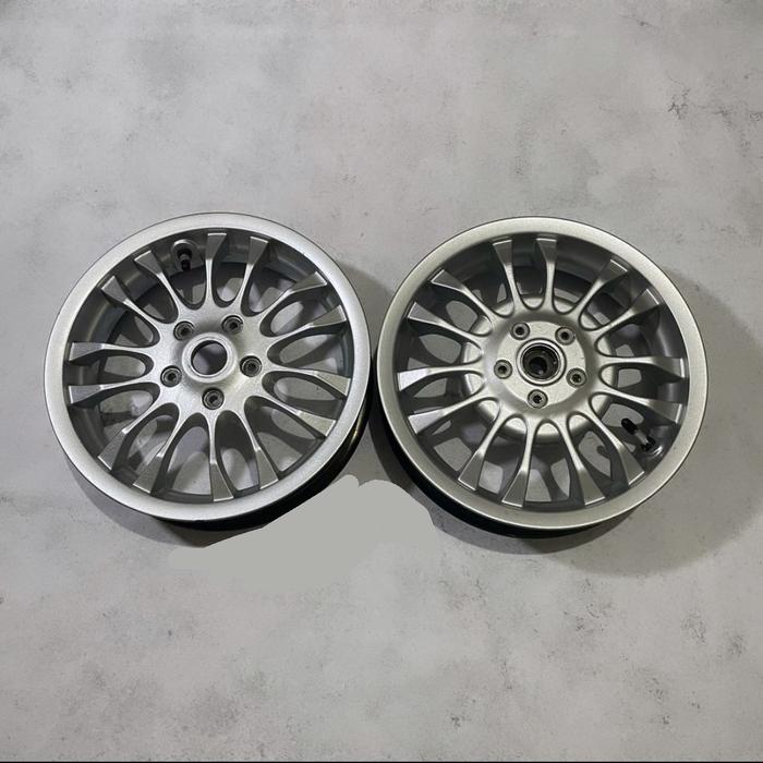 Jual Velg vespa sprint euro repaint 2022 - Kab. Bandung - Denisgarage's ...