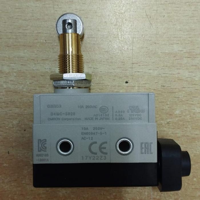 Jual limit switch d4mc 5020 omron - Jakarta Barat - PELITA ABADI ...