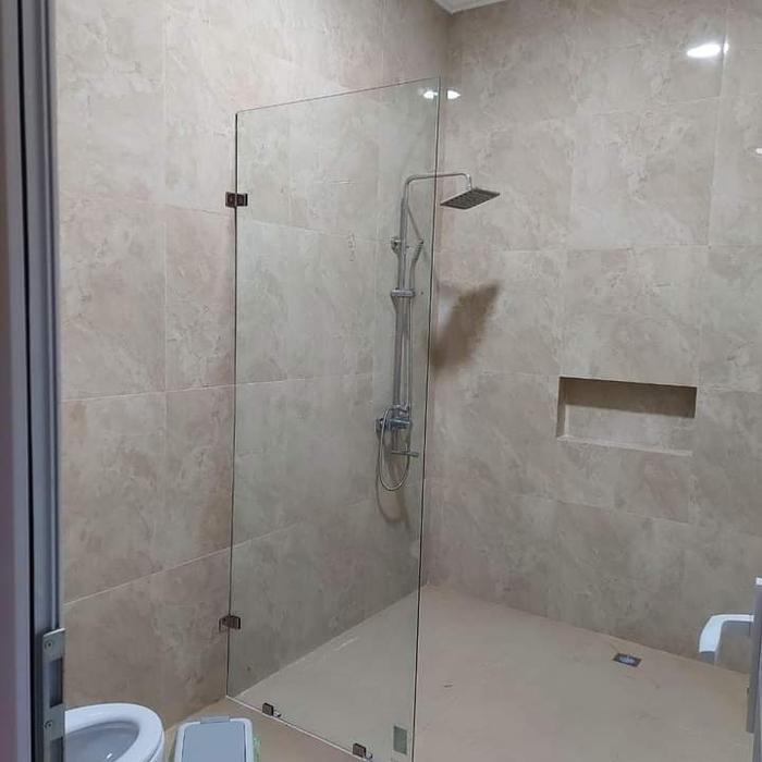 Jual kaca shower kamar mandi 10 mm tempered - Jakarta Barat - KARYA ...