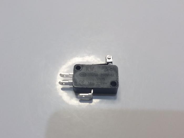 Jual Micro / Limit Switch Plus Plat Pendek Plus Roda - Kota Serang ...