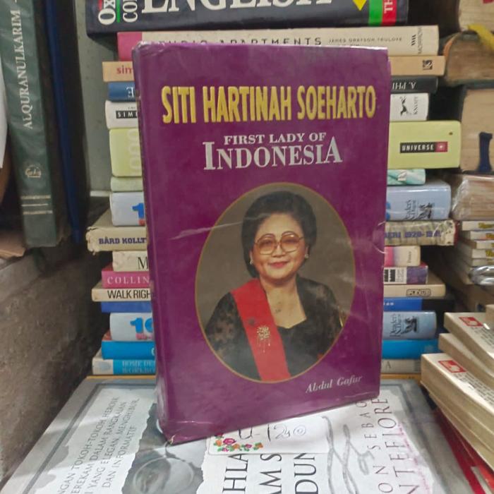 Jual siti hartinah soeharto first lady of indonesia - Kota Depok - homebooks | Tokopedia