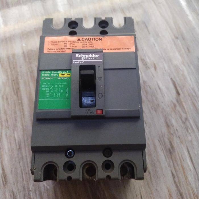 Jual Mccb easypack 20A 3pole Schneider - Kab. Tangerang - akri ...
