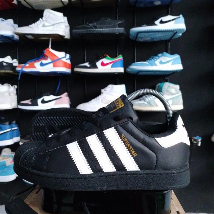 Jual Adidas superstar premium original shoes full black - Kab. Lumajang ...