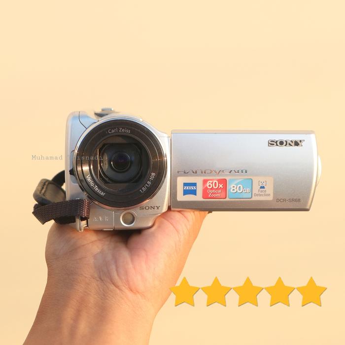 Jual Handycam Sony DCR SR 68 SR68 HD 60x Zoom Touchscreen Silver Murah ...