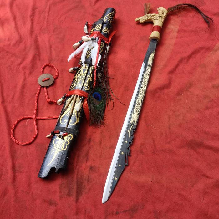 Jual MANDAU DAYAK KALIMANTAN NAGA KUNINGAN - Kab. Banjar - Pernak ...