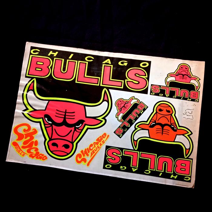 Jual Barang Jadul Sticker Lama Chicago Bulls Ukuran Besar Nos Antik ...