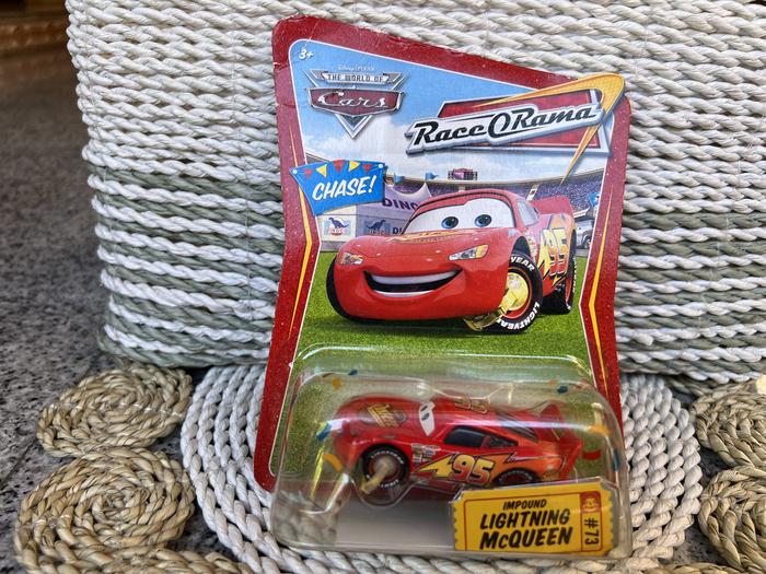 Jual Disney Pixar Race O Rama Cars 73 Impound Lightning McQueen CHASE ...