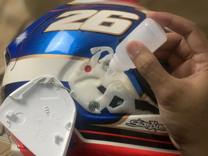 Jual Lubricant oil mekanisme helm ARAI/AGV/SHARK/SHOEI/DLL per 30ml ...