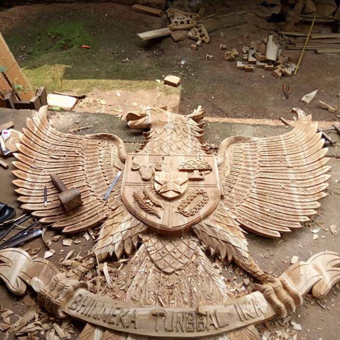Jual Lambang garuda indonesia ukuran 60x60 ukir bahan kayu jati - Kab ...