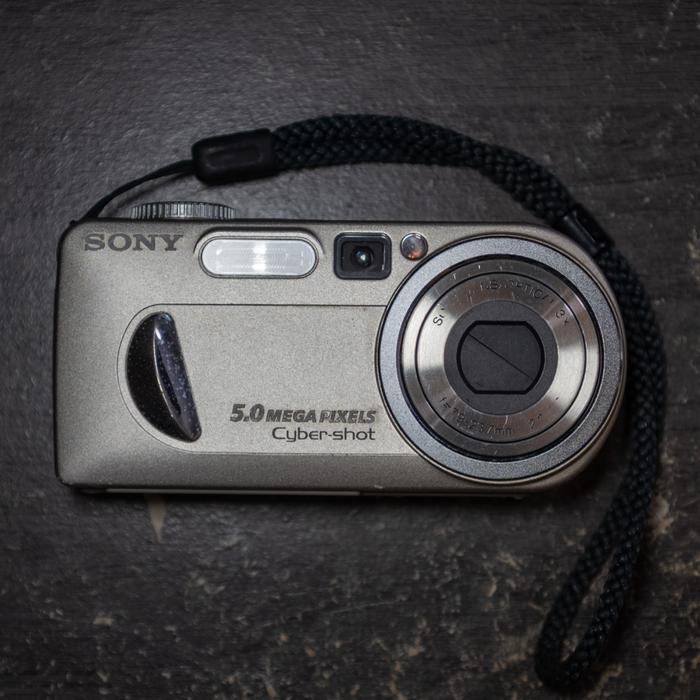 Jual Sony DSC-P10 Compact Pocket Camera Camdig Digital Digicam - Kab. Sidoarjo ...